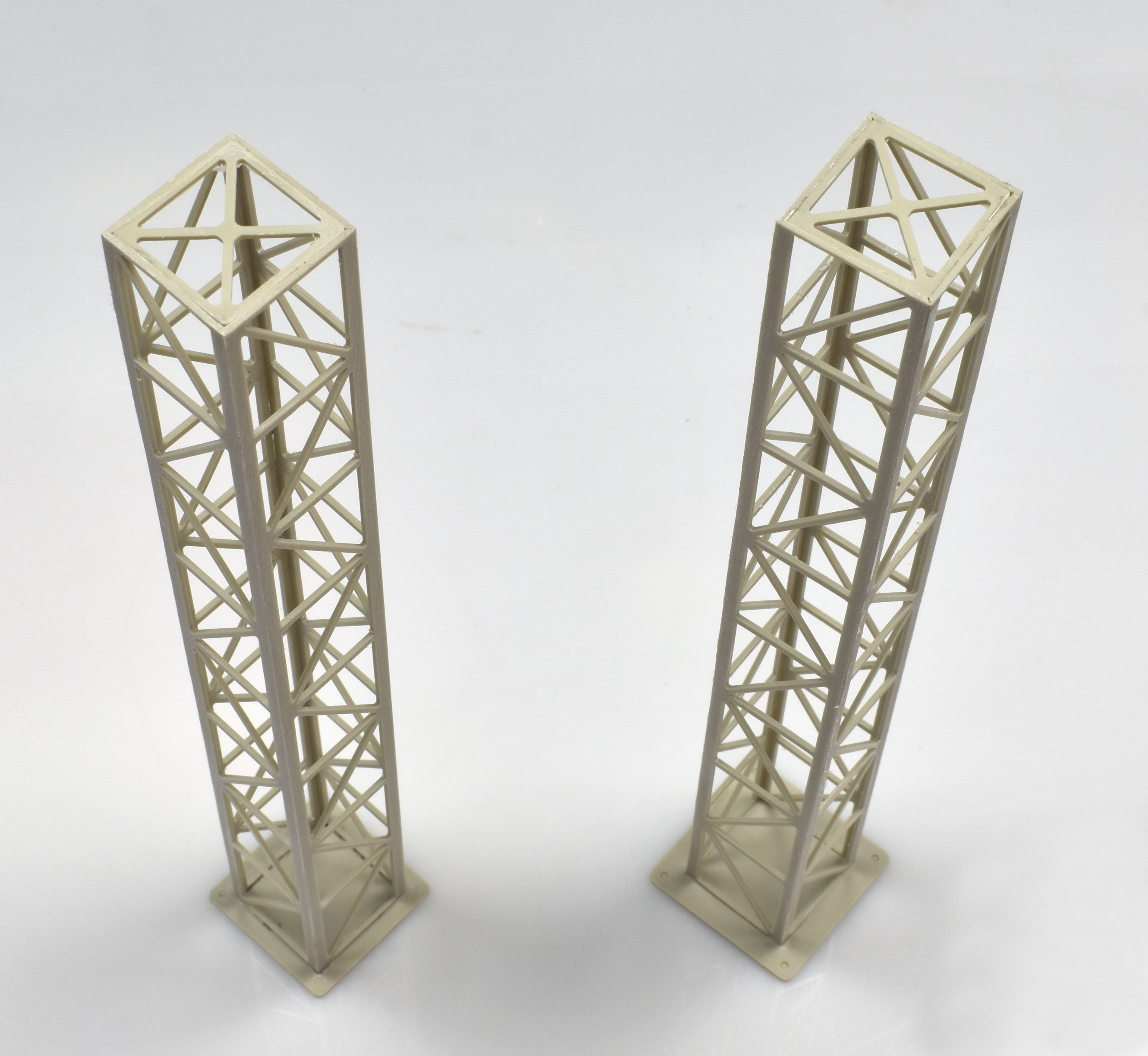 Luetke Modellbahn - Gittermast 2 Stück, 20 x 20 x 177 mm